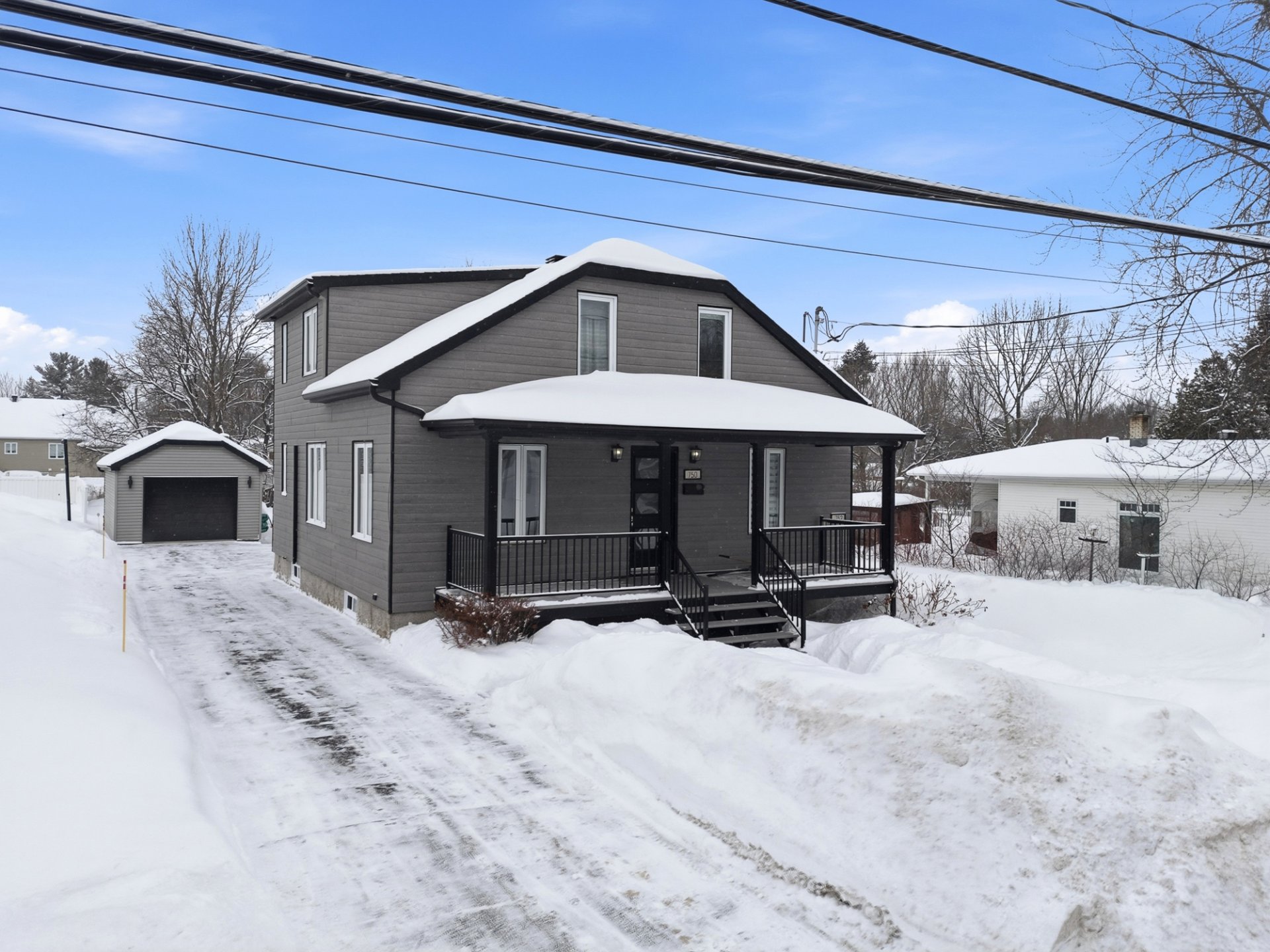 Duplex - For sale - 750 - 752 Boul. des Chutes, Drummondville