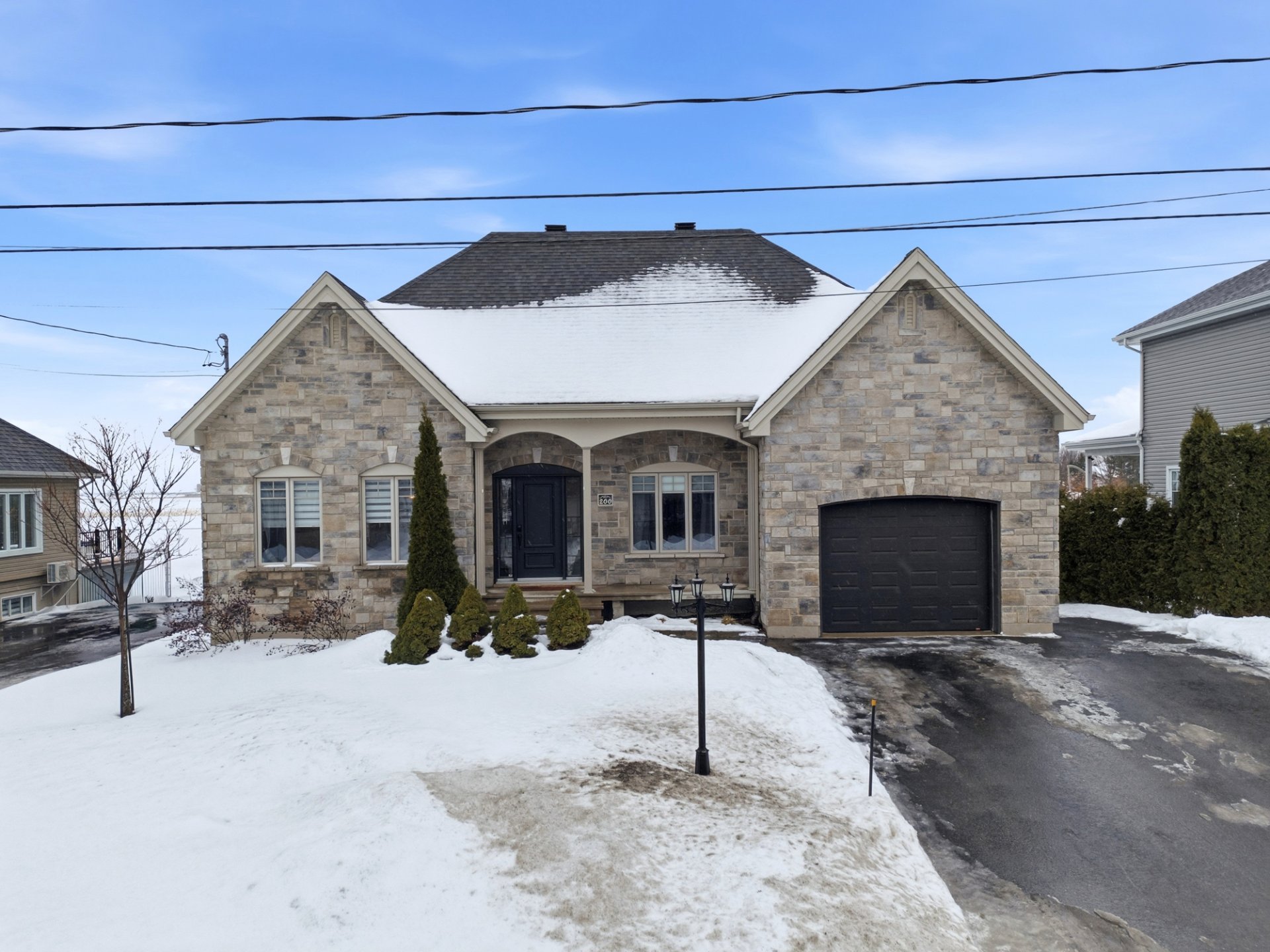 Bungalow - For sale - 200 Rue Tremblay, Saint-Simon